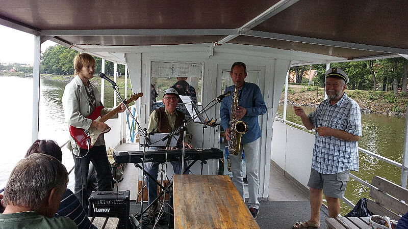 Jazz-Swing Band im Schloss Wolfstein in Freyung | Landratsamt Freyung ...